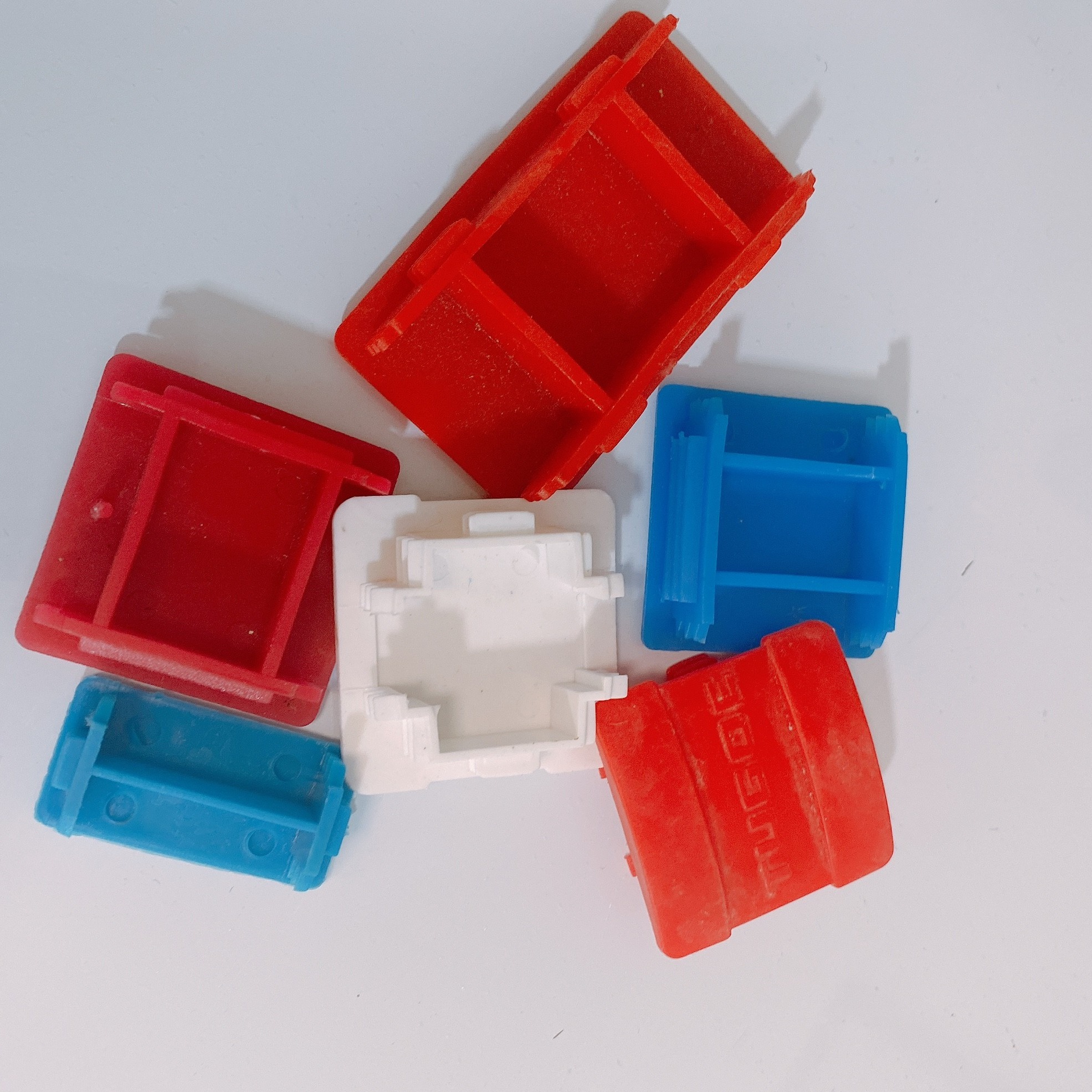 Slotted 41x41mm Strut Channel End Cap ISO9001 Unistrut Capping Black